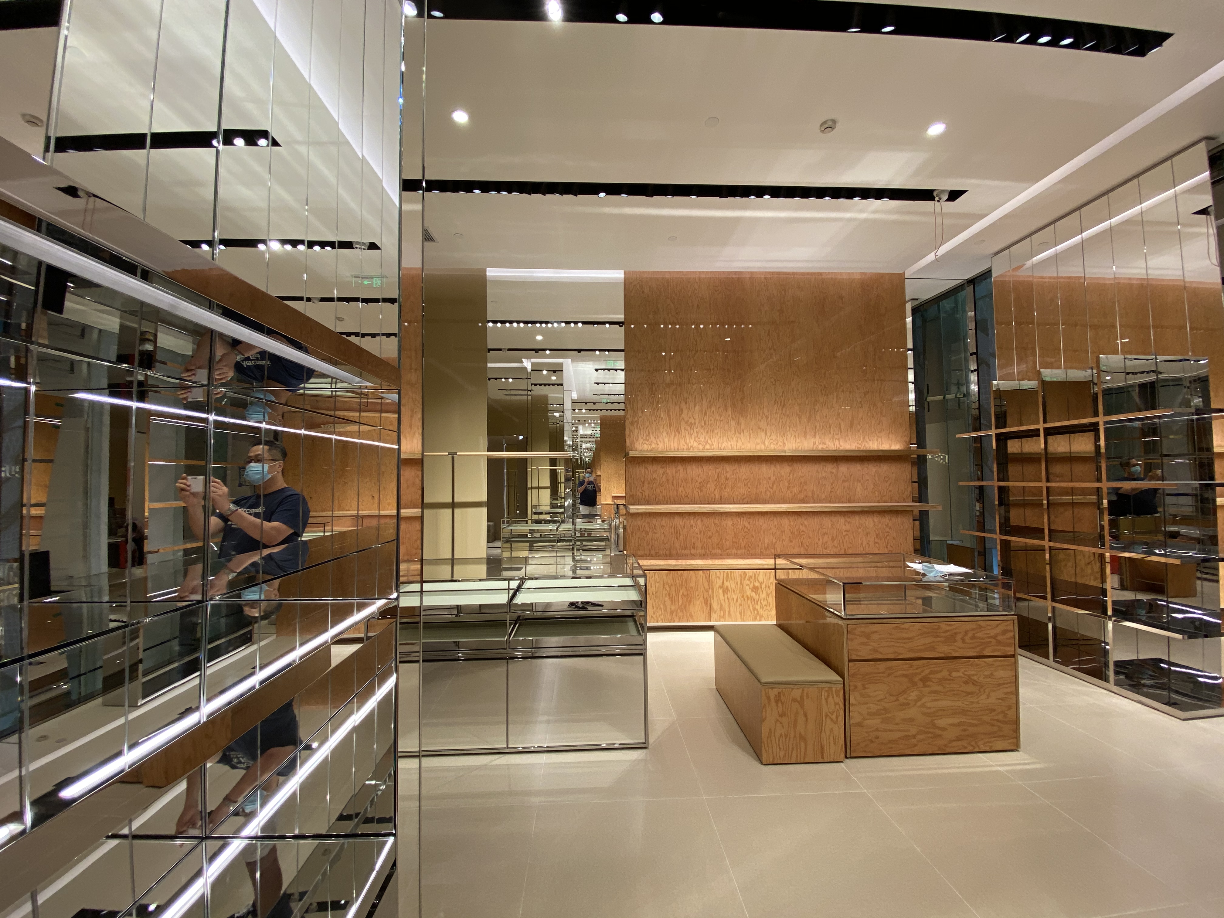 Burberry Store at Shenzhen Bao'an Airport - 商铺 Store