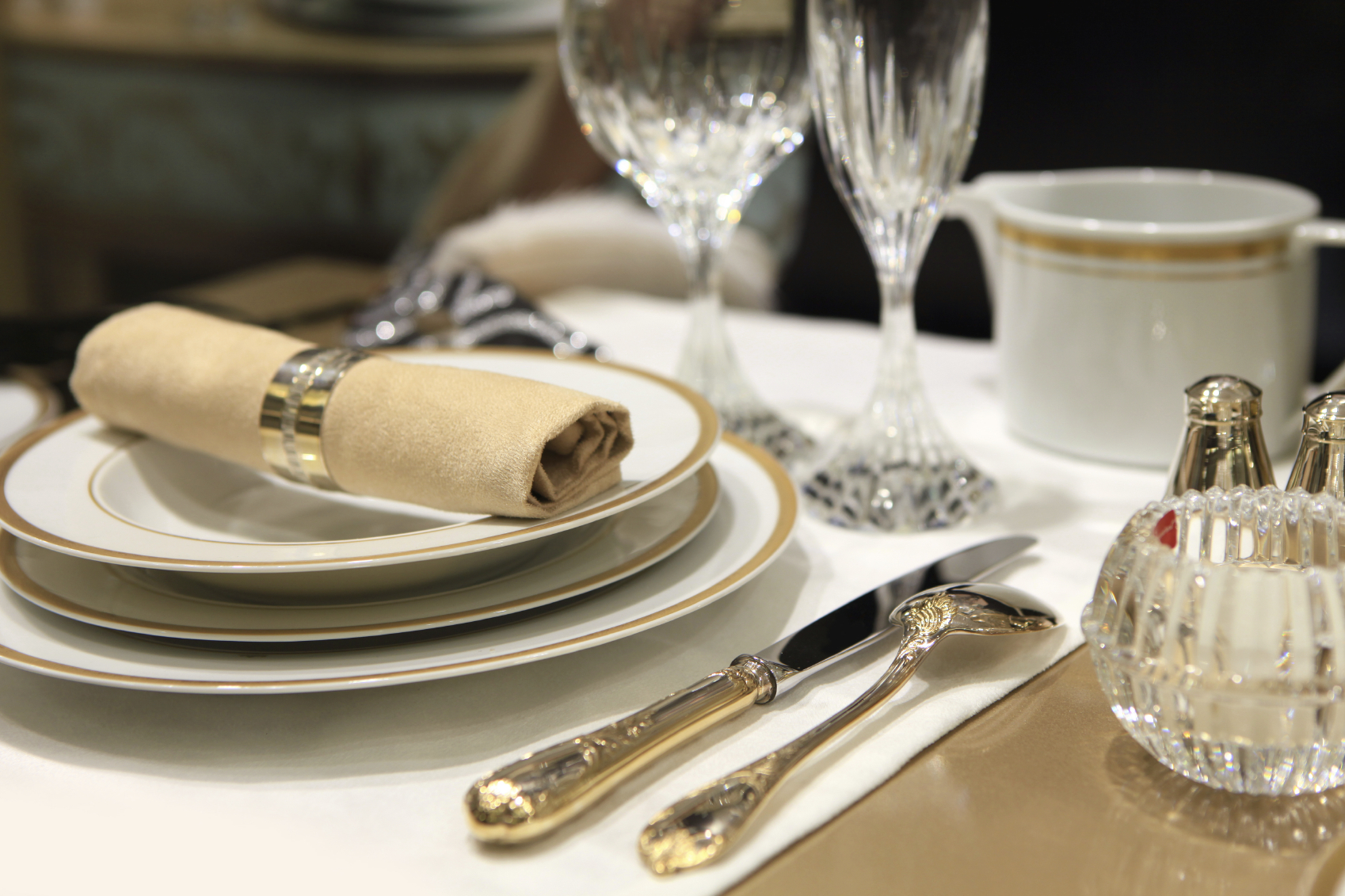 A guide to formal French table setting - French Etiquet...