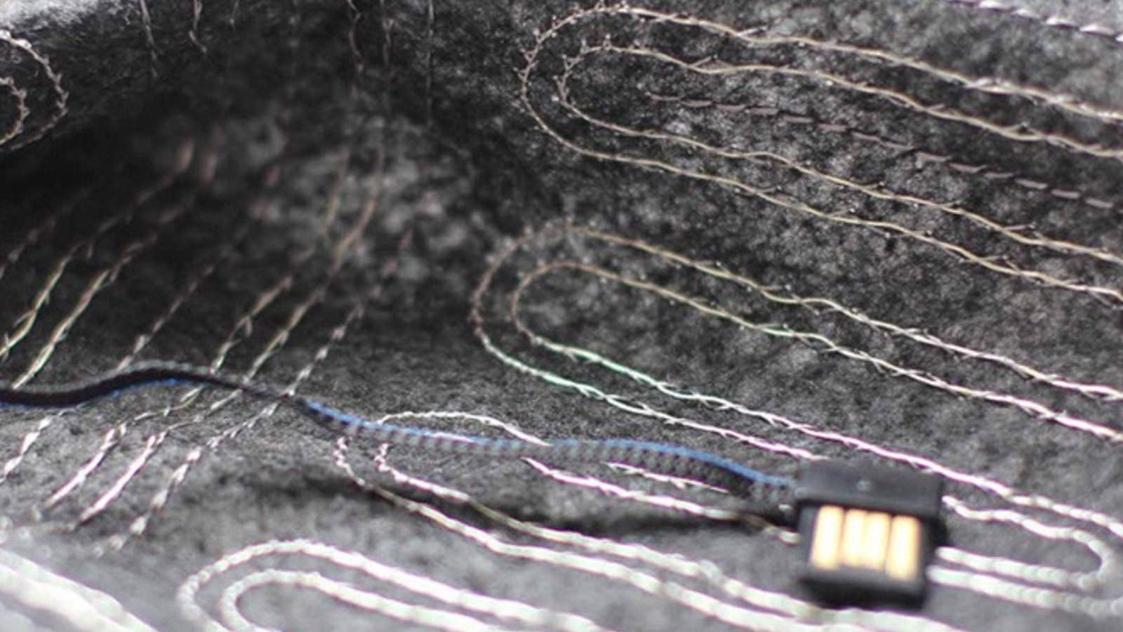 可穿戴智能纺织品的未来/ Wearable and Smart Textile Future - 2021设计...